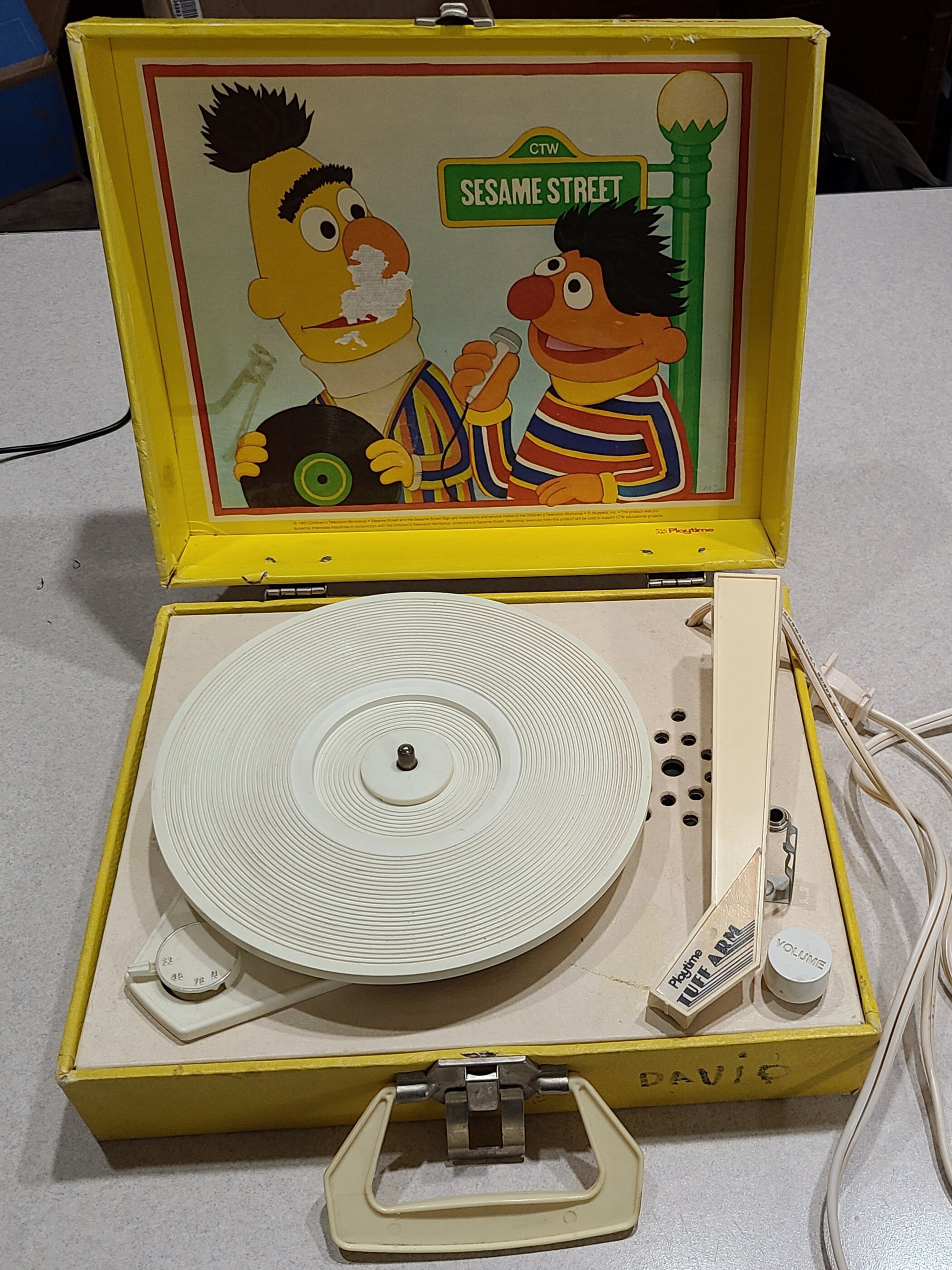 Bert and Ernie Sesame Street Working Record Player Playtime Vintage 1981 - Etsy Canada