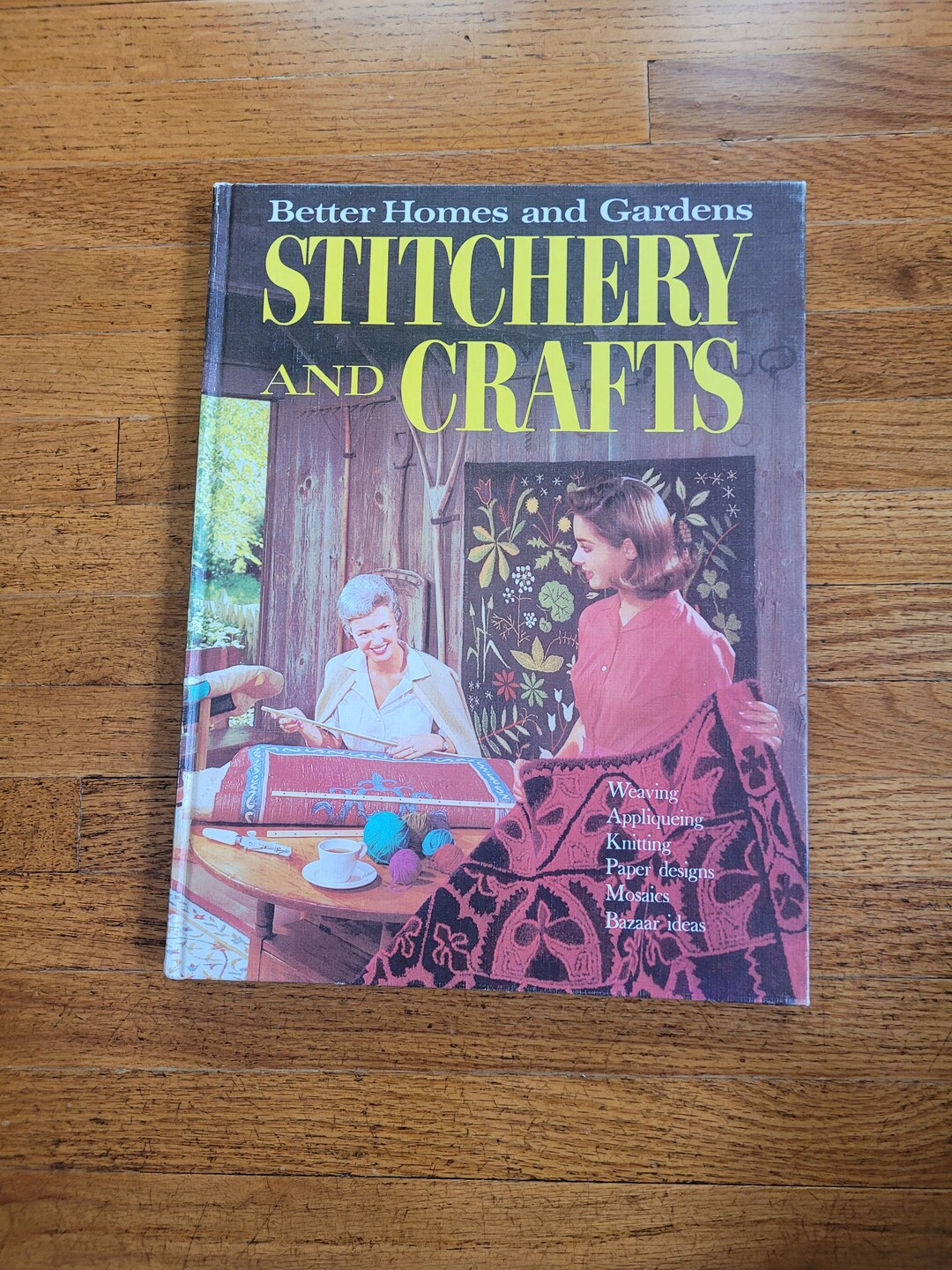 Better Homes and Gardens "stitchery and Crafts" | Stitchery, Crafts ...