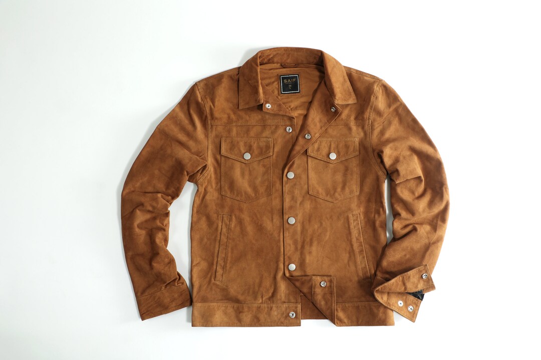Tailored Fit, Two Flap Pockets at Chest, Two Side-entry Pockets at Hip ...
