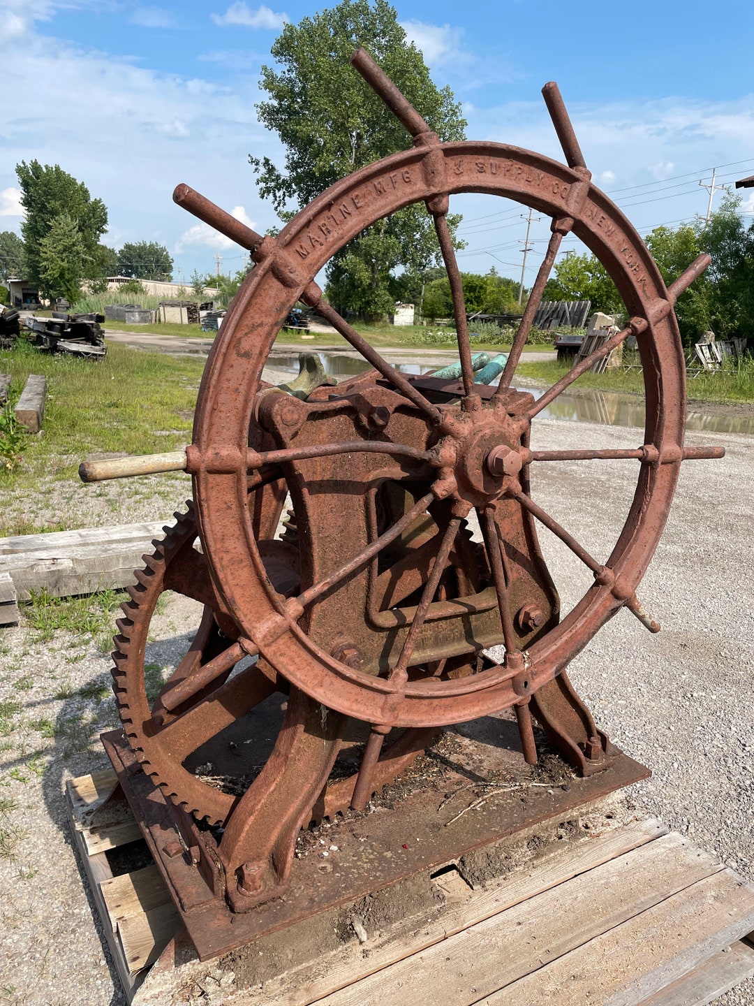 Maritime Antique 53” Ships Wheel & Functional Steering Assembly Cast ...