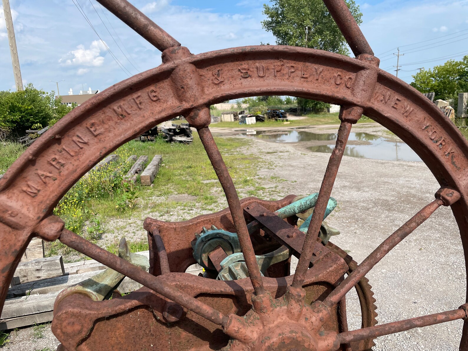 Maritime Antique 53” Ships Wheel & Functional Steering Assembly Cast ...
