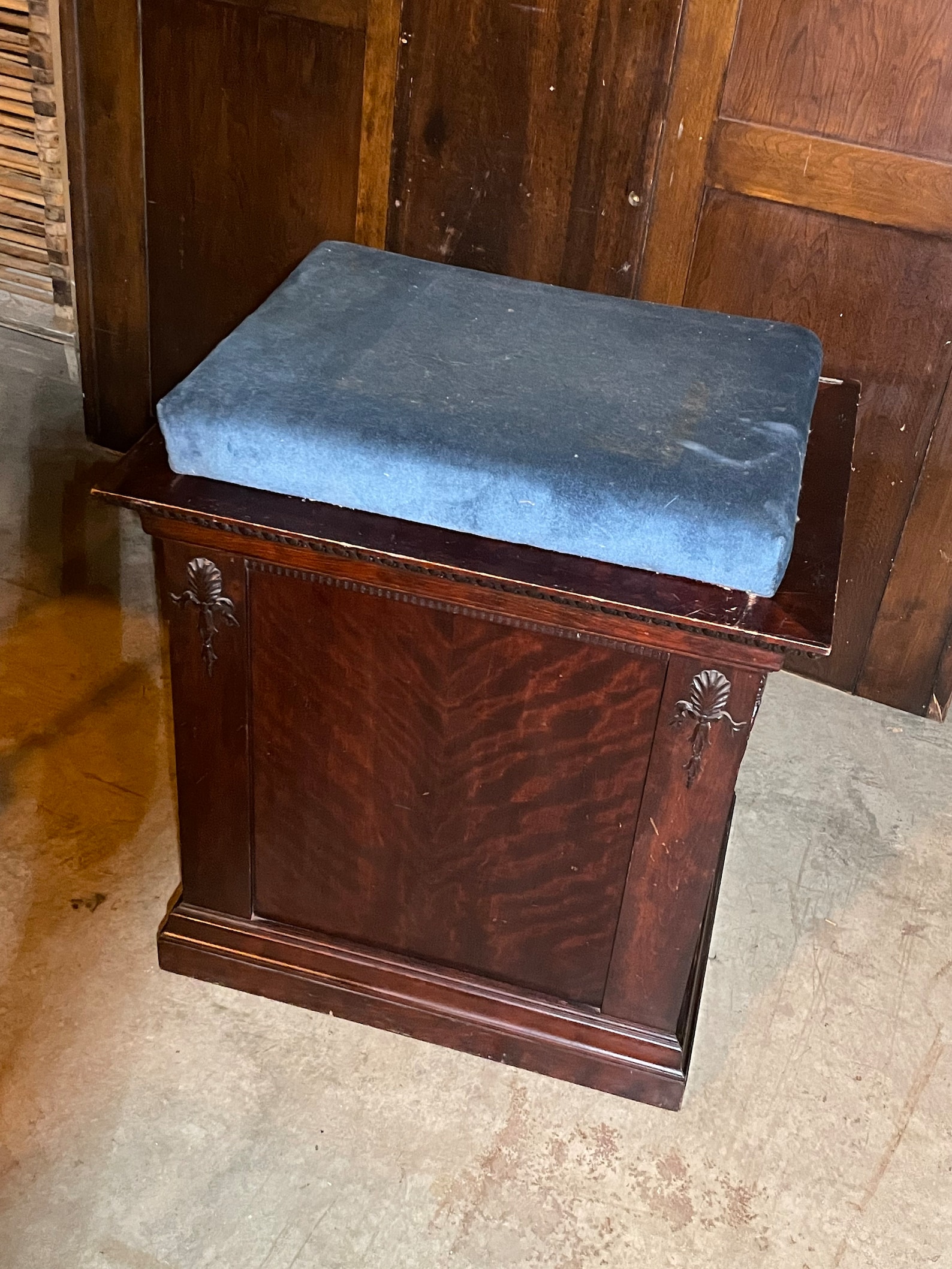 Antique Mahogany Masonic Altar 34” Tall X 30” Wide X 24” Deep With ...