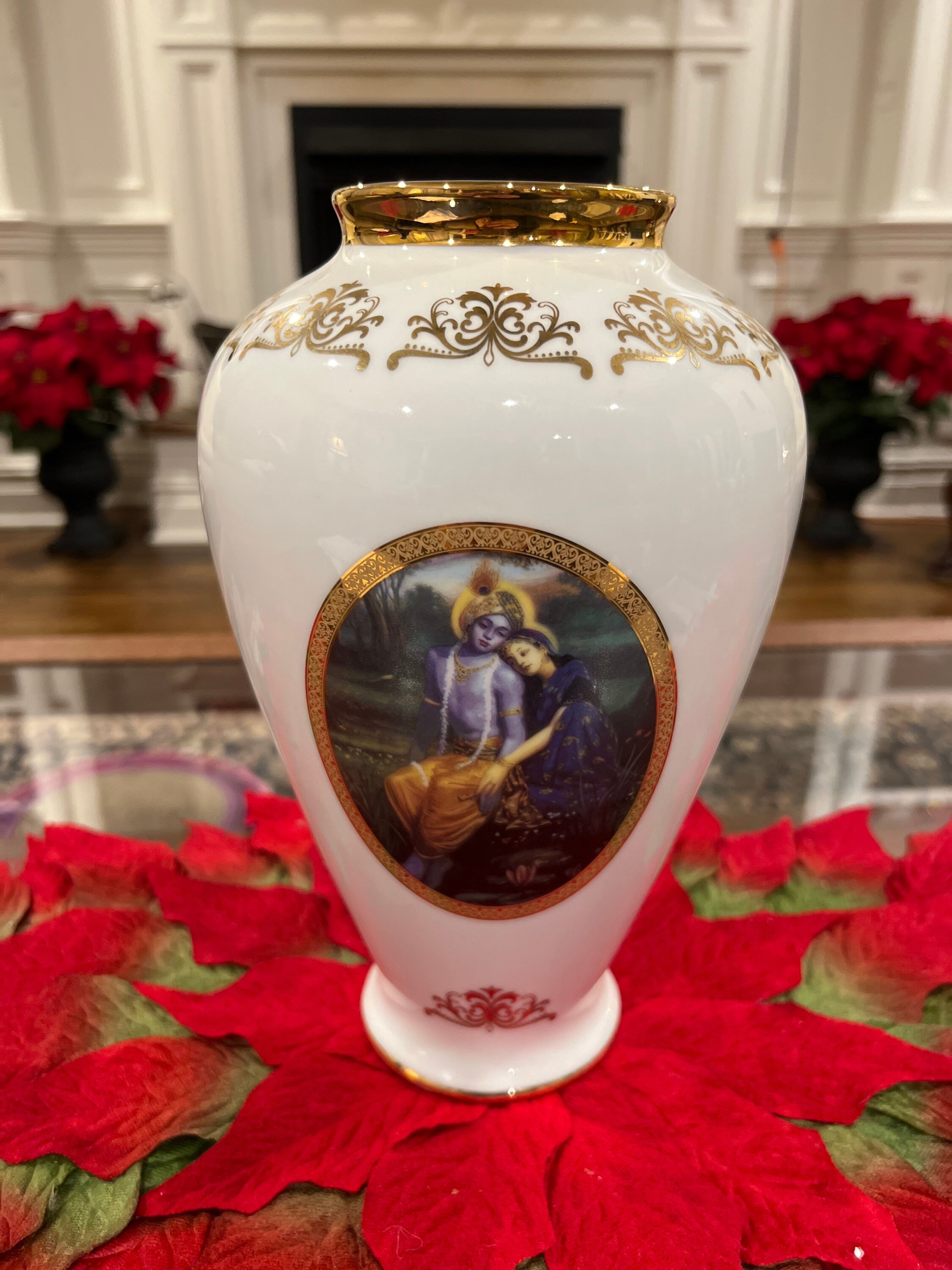 Capodimonte R. Pennati Vasewith Gold Trim Decorationtransferware - Etsy