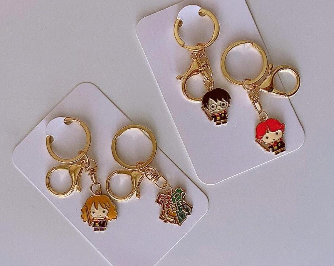 Hogwarts Themed Inspired Charm Keychain - Etsy