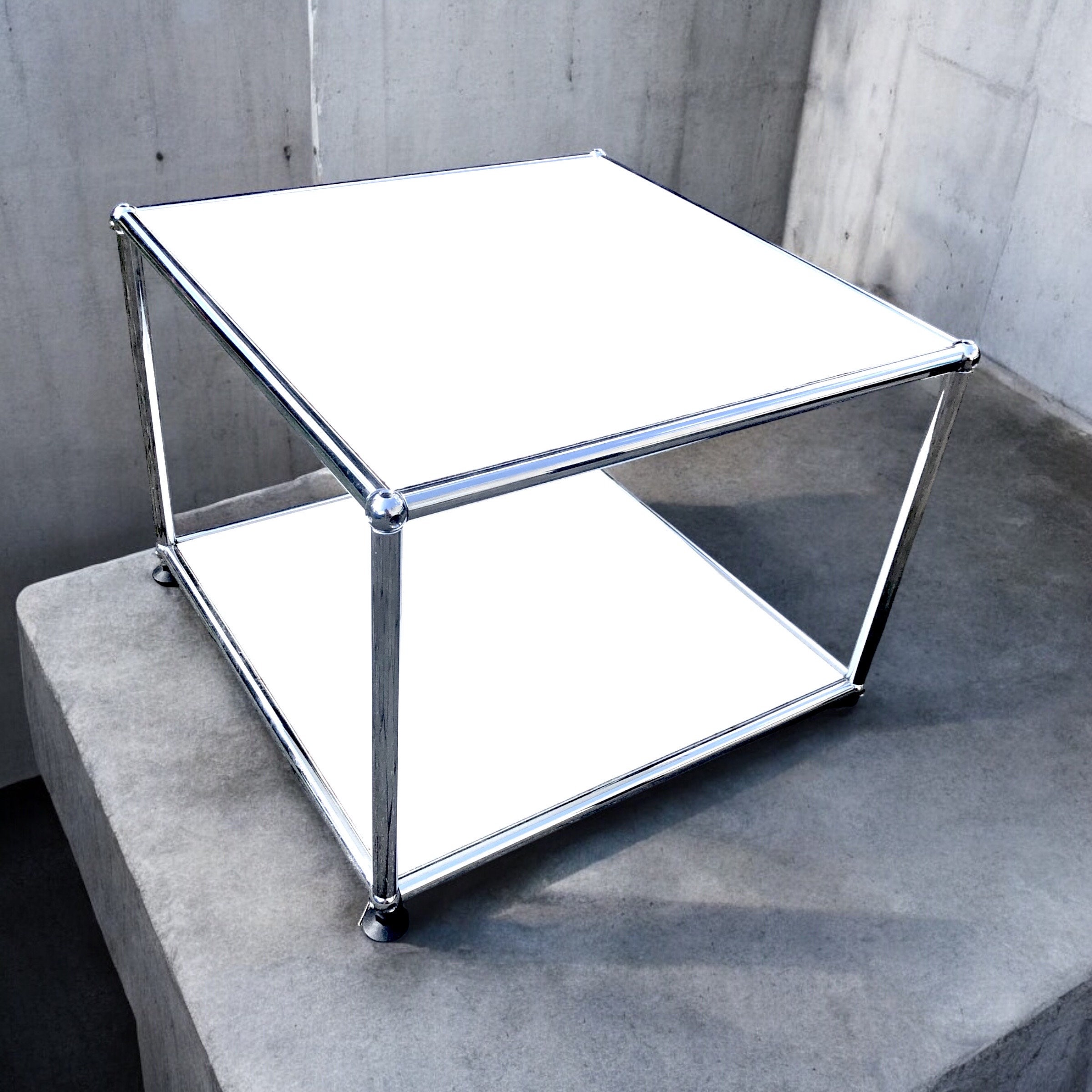 USM Haller Side Table 50 Tubular Chrome Plated White RAL9010 Shelves ...