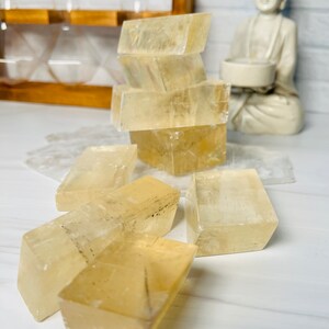 Honey Optical Calcite Chunks Iceland Spar Rhomboid Optical Calcite ...