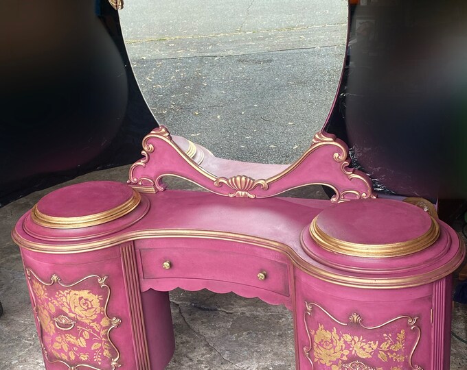 Gorgeous Fairy Tale Vanity - Etsy