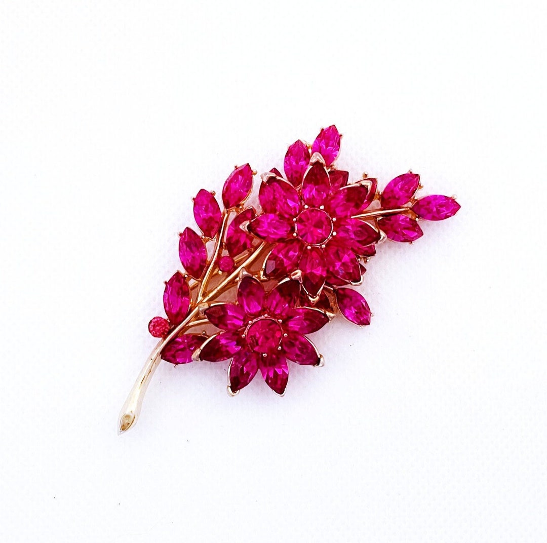 Vintage Crown Trifari Fuchsia Flower Brooch Pin - Etsy