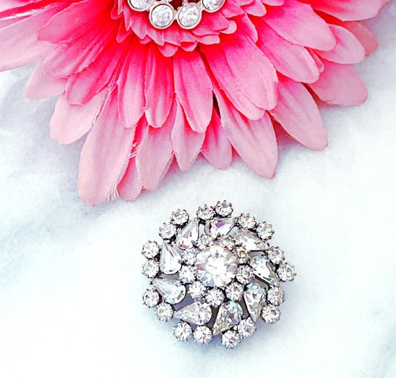 Vintage snowflake pin brooch - Gem