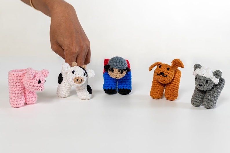 Old Macdonald Farm Two Finger Puppets, Walking Finger Puppet Set ...
