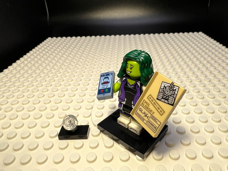 She Hulk LEGO® Collectable Minifigure Marvel Series 2 71039. - Etsy