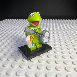 Kermit the Frog LEGO® Muppet Collectable Minifigure 71033. - Etsy