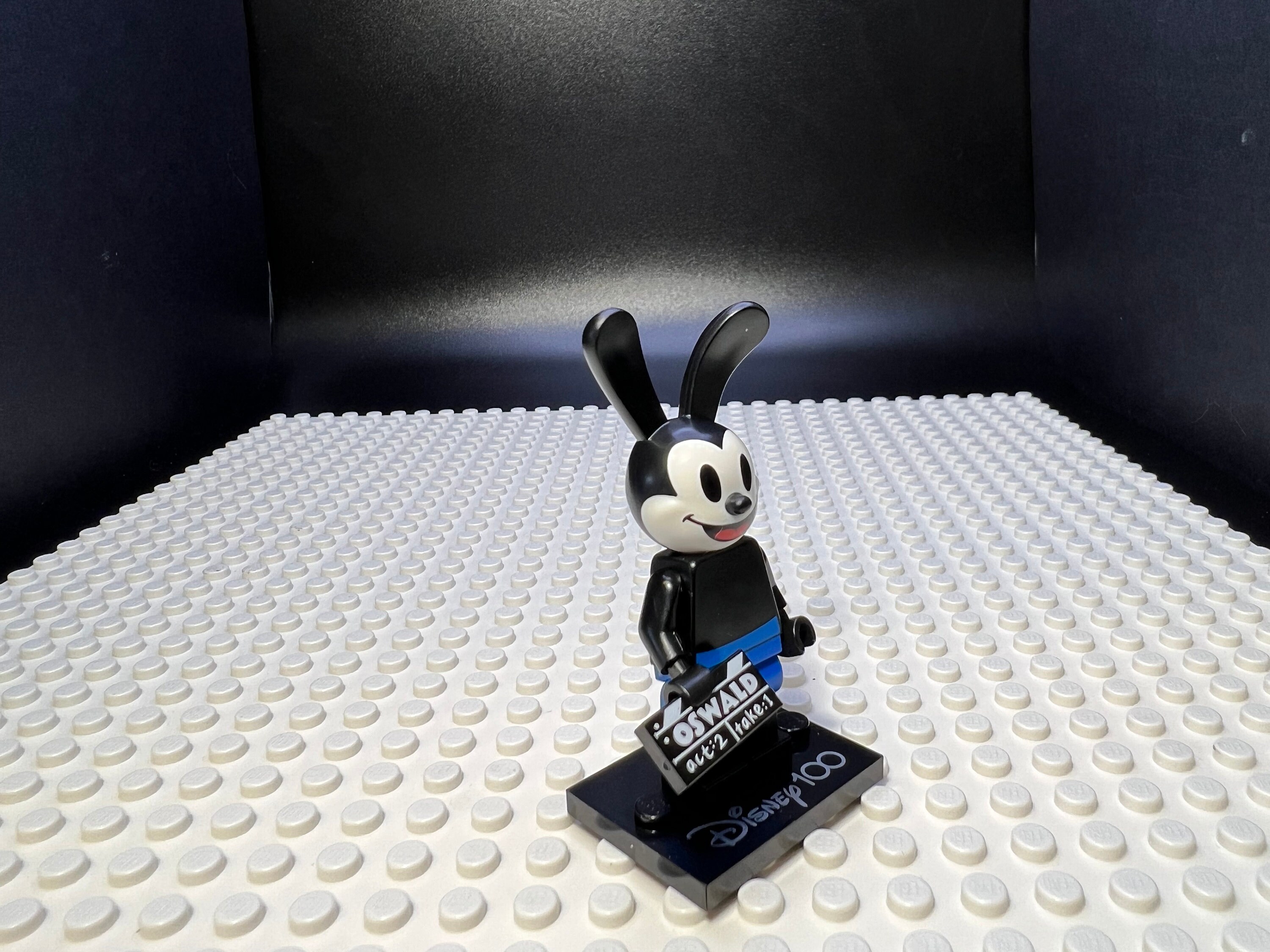 Oswald the Lucky Rabbit LEGO® Collectable Minifigure Disney 100 71038 ...