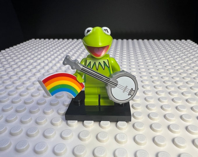 Kermit the Frog LEGO® Muppet Collectable Minifigure 71033. - Etsy