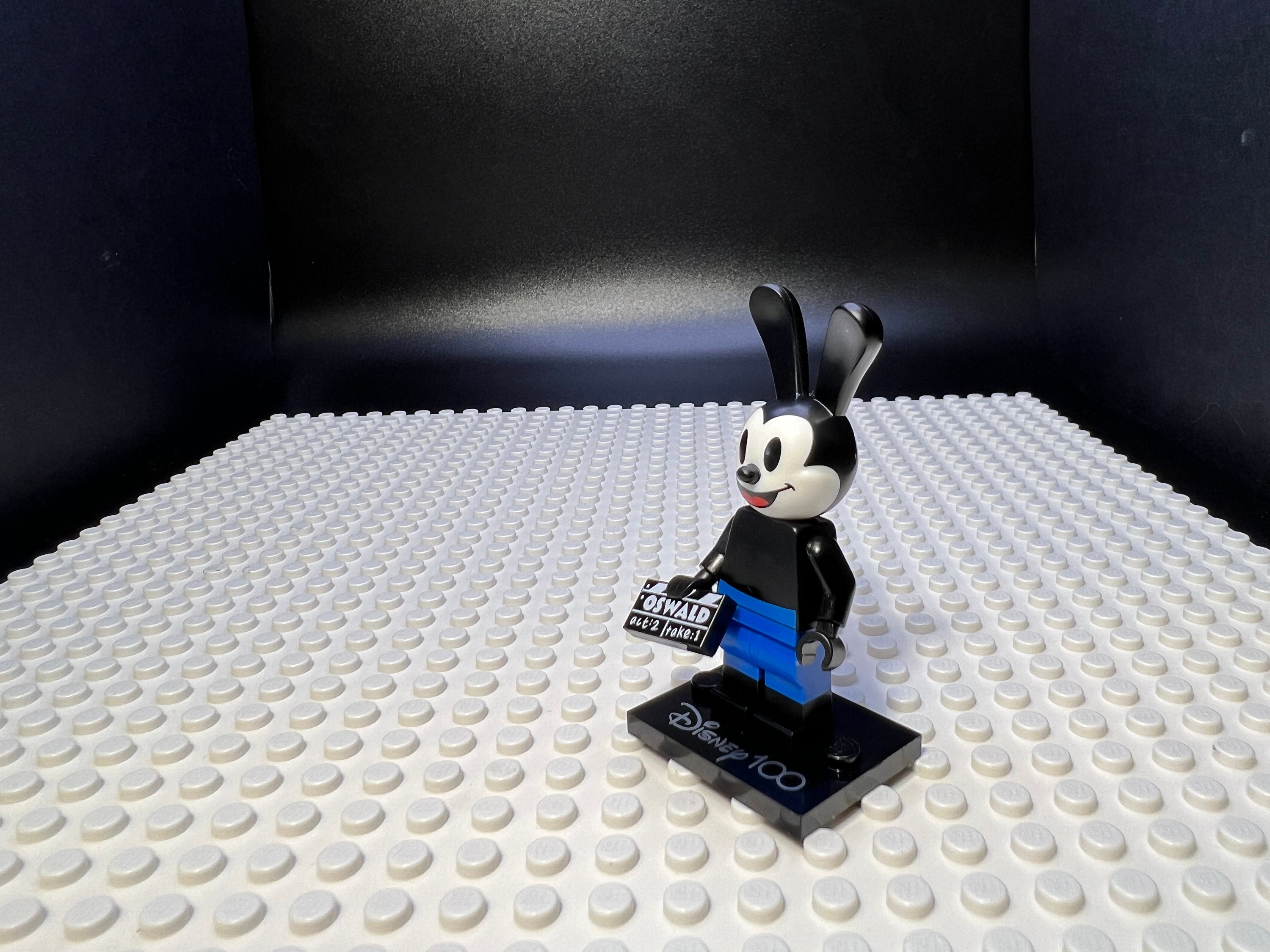 Oswald the Lucky Rabbit LEGO® Collectable Minifigure Disney 100 71038 ...