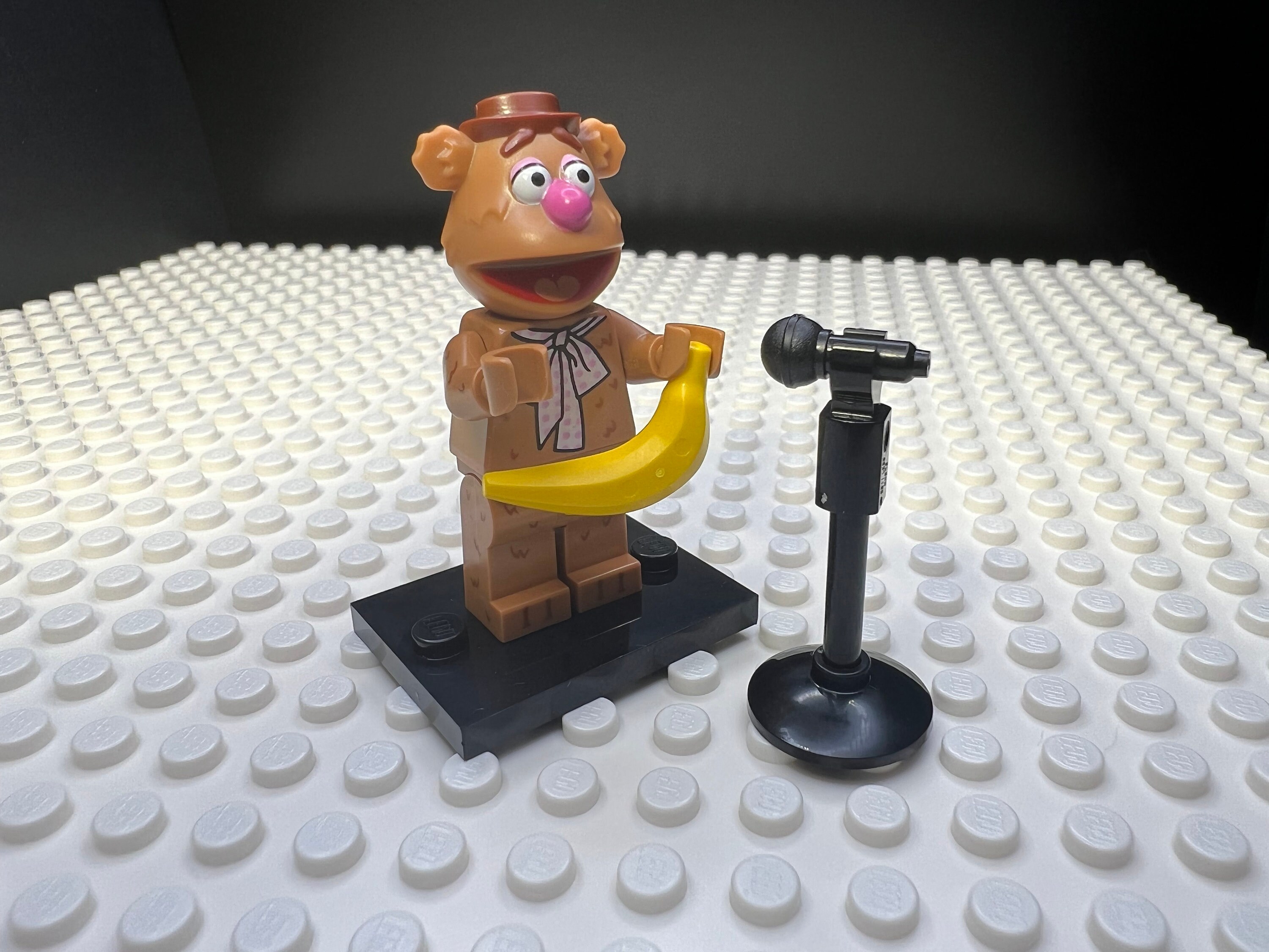 Fozzie Bear LEGO® Muppet Collectable Minifigure 71033. - Etsy