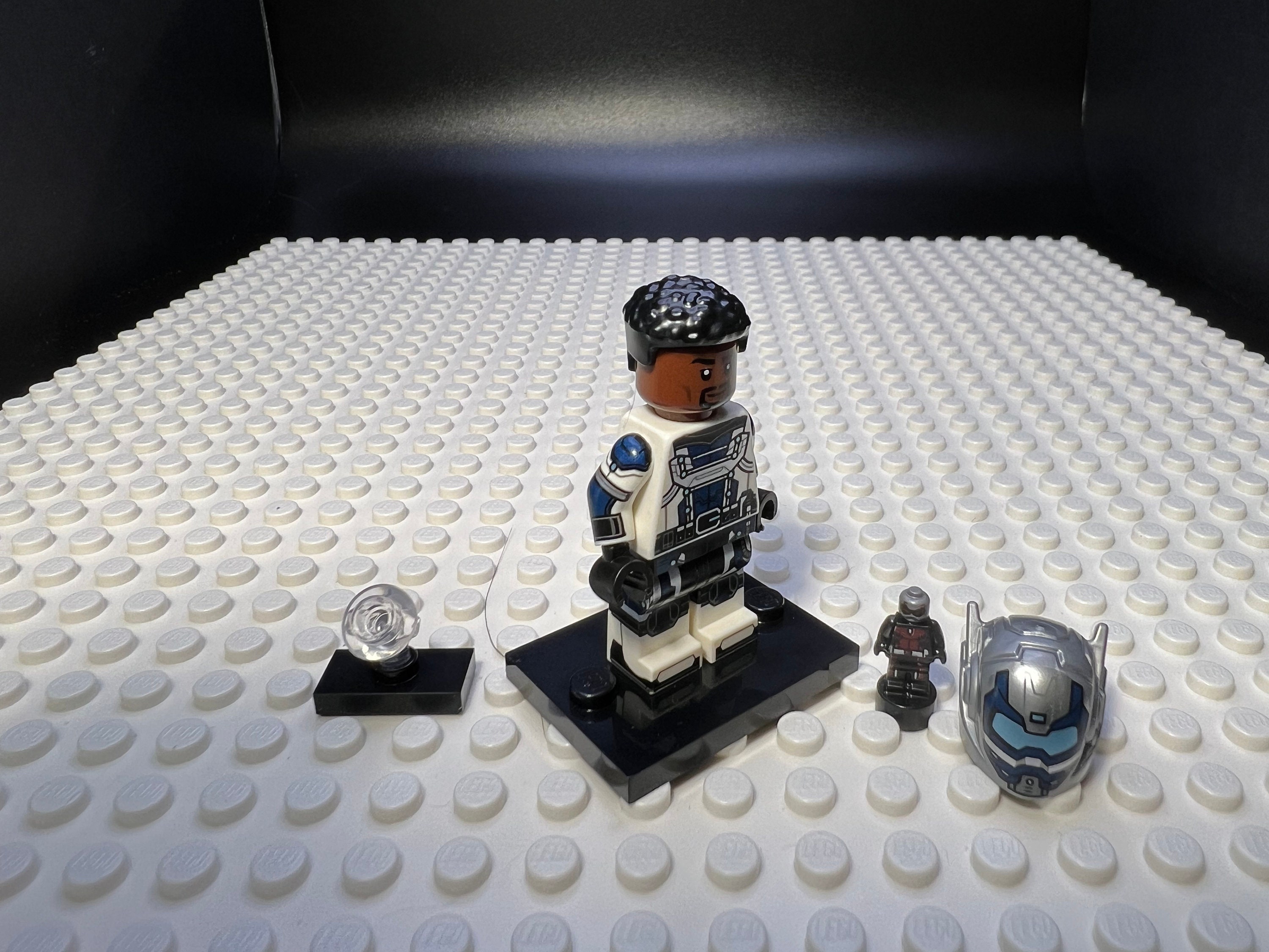 Goliath LEGO® Collectable Minifigure Marvel Series 2 71039. - Etsy