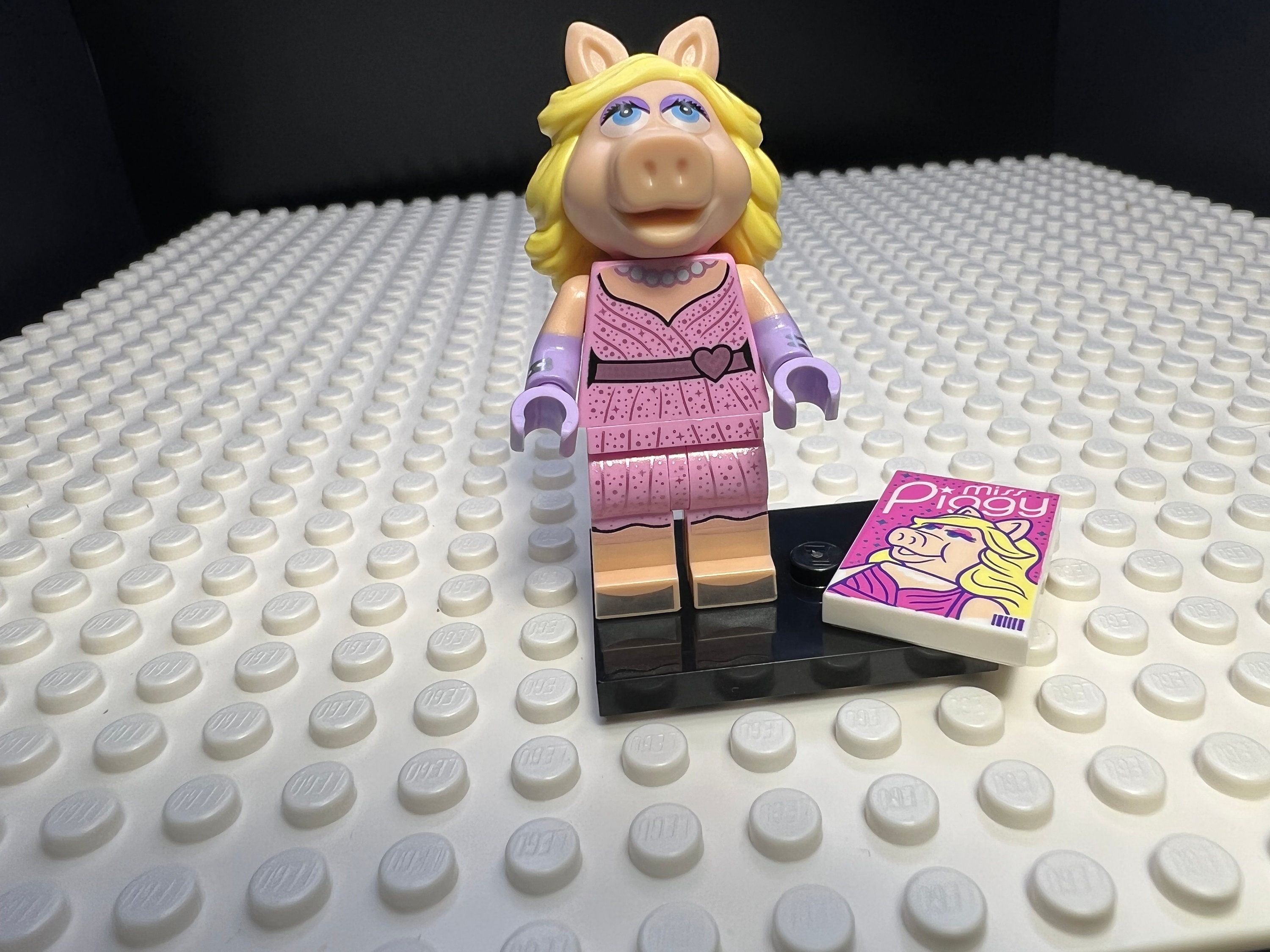 Miss Piggy LEGO® Muppet Collectable Minifigure 71033. - Etsy