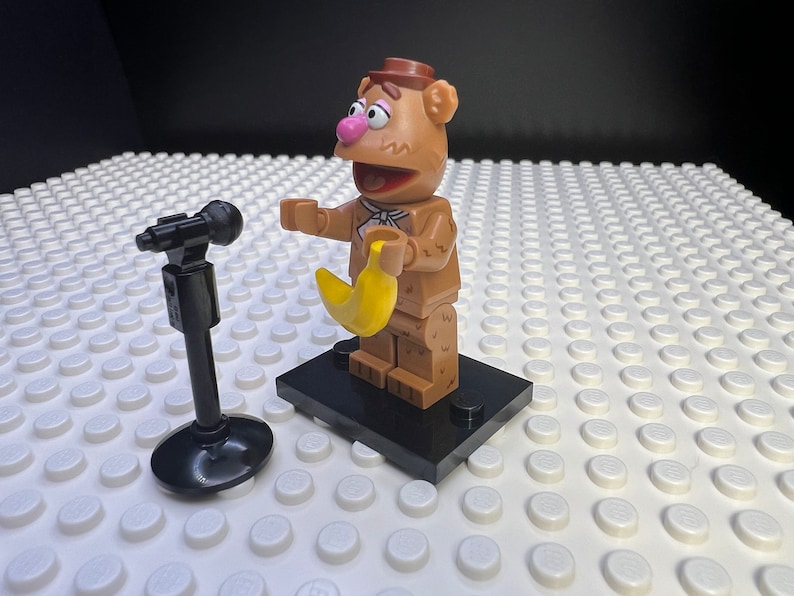 Fozzie Bear LEGO® Muppet Collectable Minifigure 71033. - Etsy