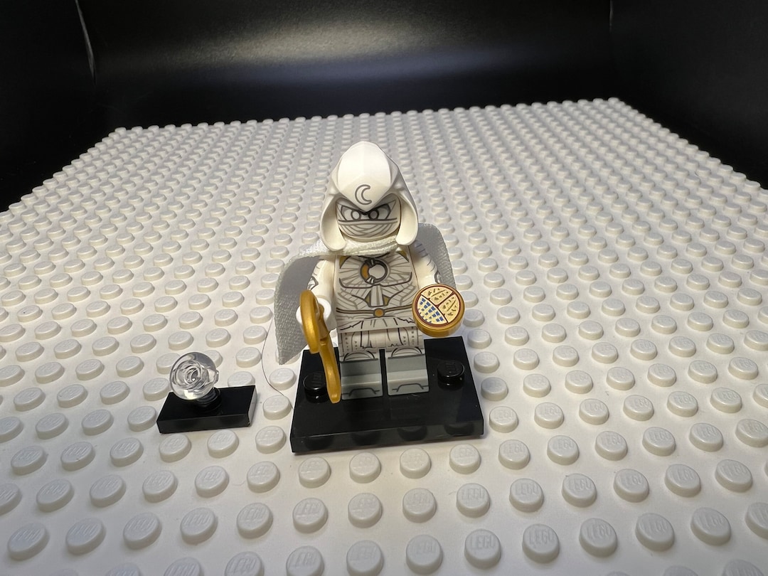 Moon Knight LEGO® Collectable Minifigure Marvel Series 2 71039. - Etsy