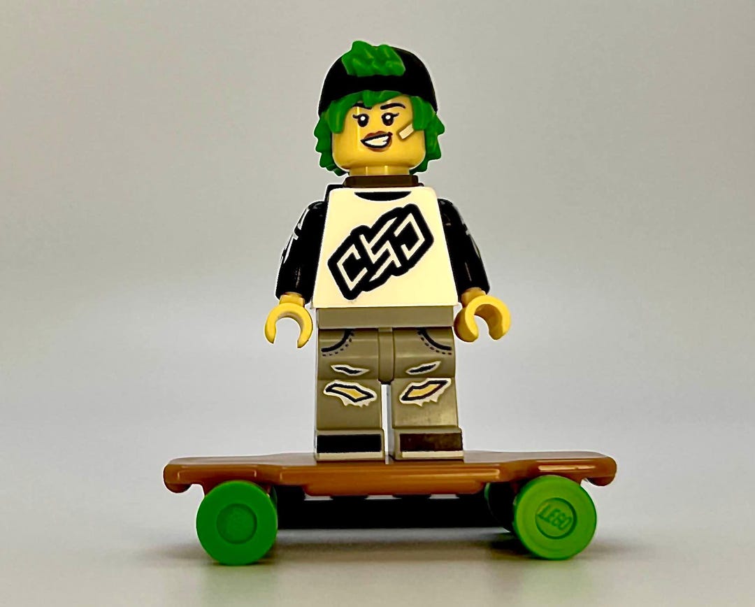 Longboarder LEGO® Collectable Minifigure Series 27 71048. - Etsy