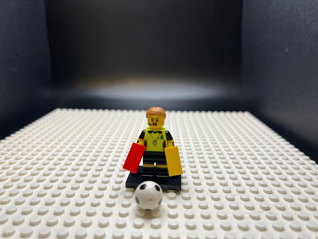 Football Referee LEGO® Collectable Minifigure Series 24 71037. - Etsy