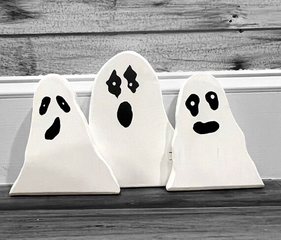 Three Little Ghosts Set of 3 Wooden Ghosts Tiered Tray - Etsy