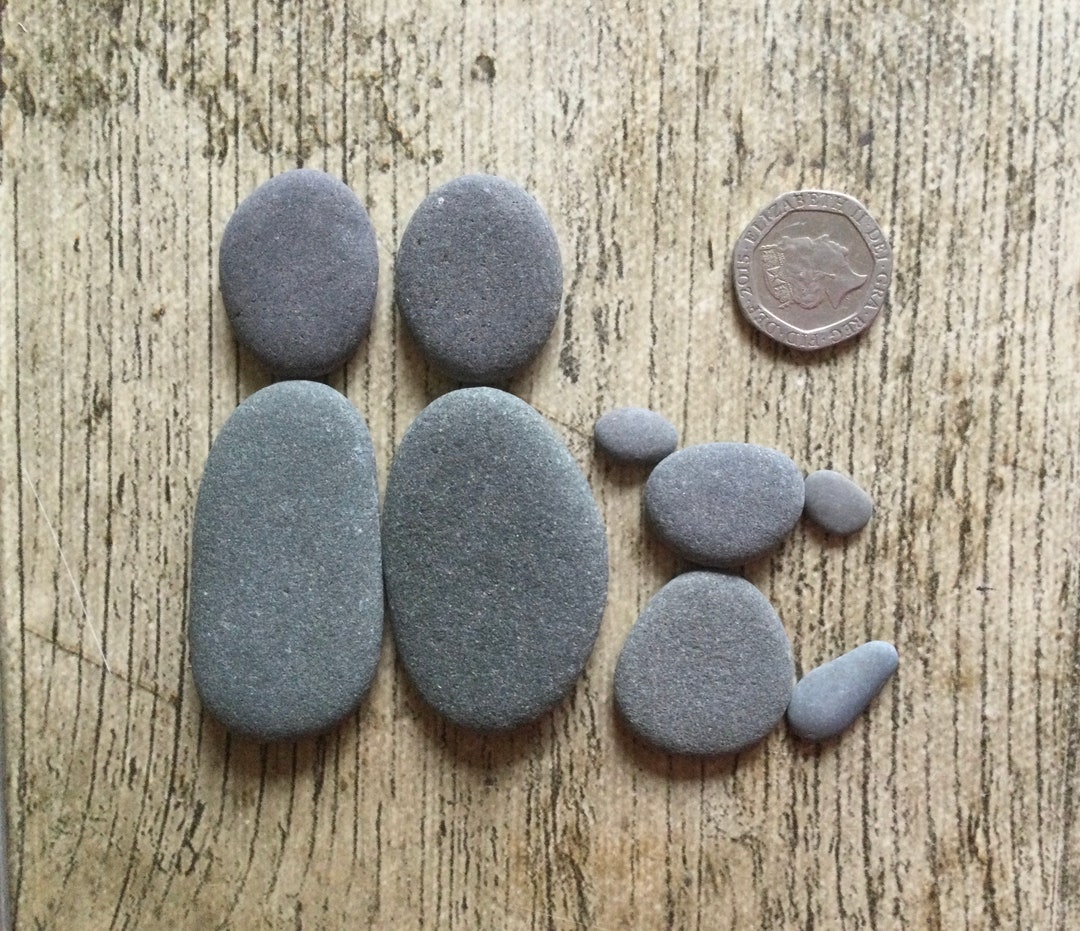 Pebble People Couple and a Dogs Pebbles,smooth and Flat for Pebble Art ...