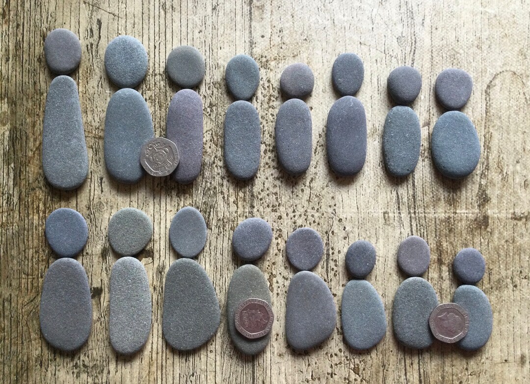 16 Pebble People smooth Flat Pebbles Artscrafts Painting KK7 - Etsy