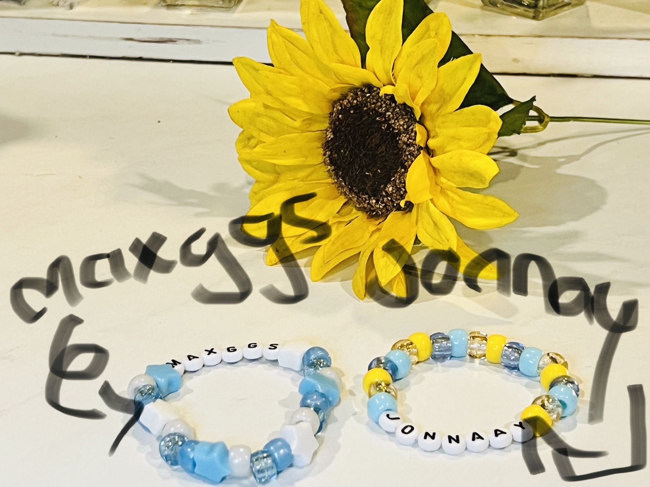 CAITIBUGZZ, MAXGGS, PISO4 Etc. Streamer Bracelets Buy 2, Get One Free ...