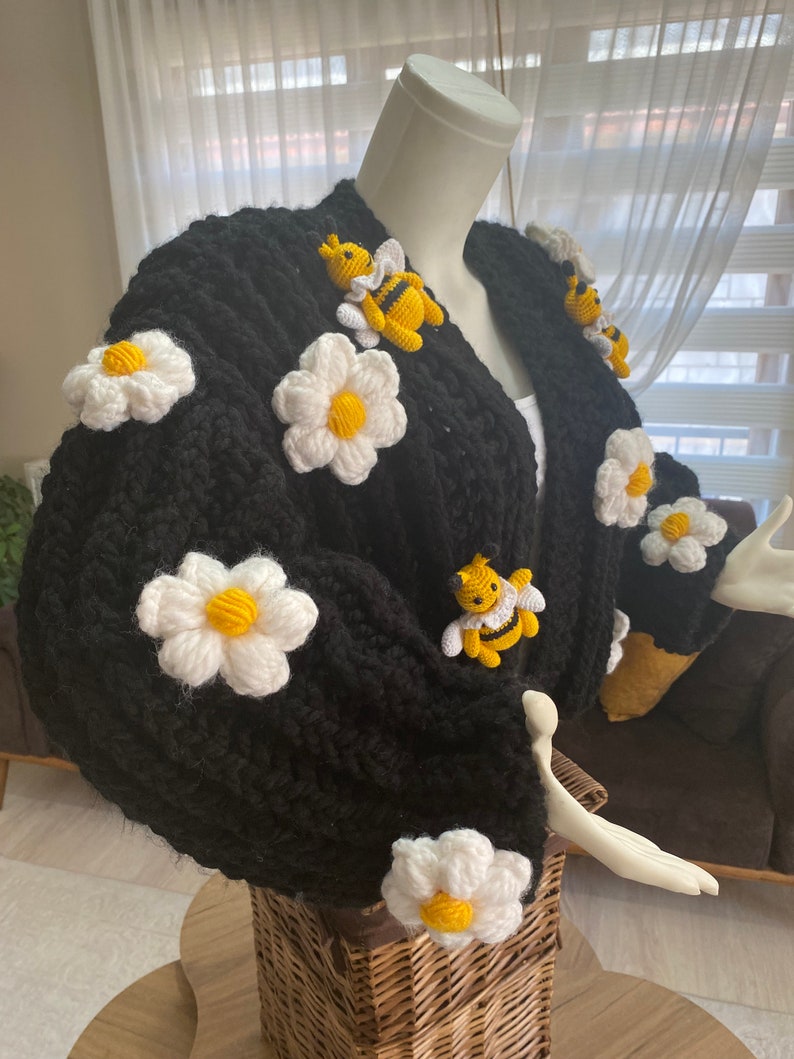 READY to SHIP, Cardigan for Women, Crop Bee Knit Cardigan, Flower ...