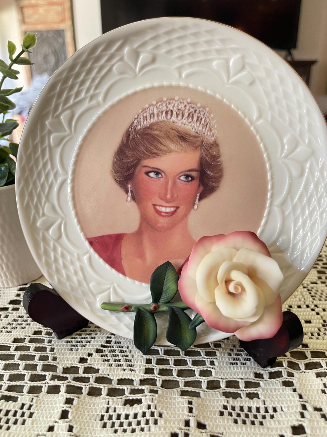 4th Issue Tribute to Princess Diana Rose Plate 1997 Issued by the ...