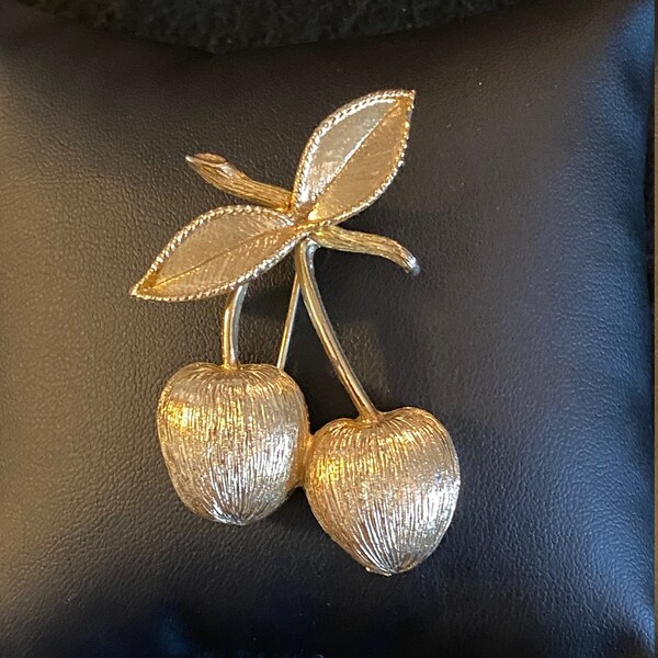 Cherry Brooch - Etsy