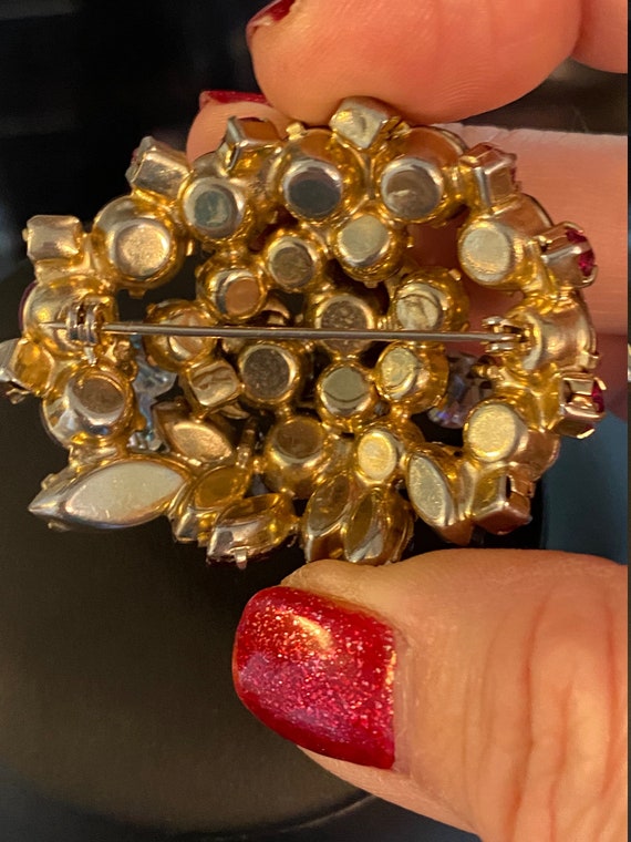 Fantastic Dimensional Brooch - Unsigned Weiss? - Gem