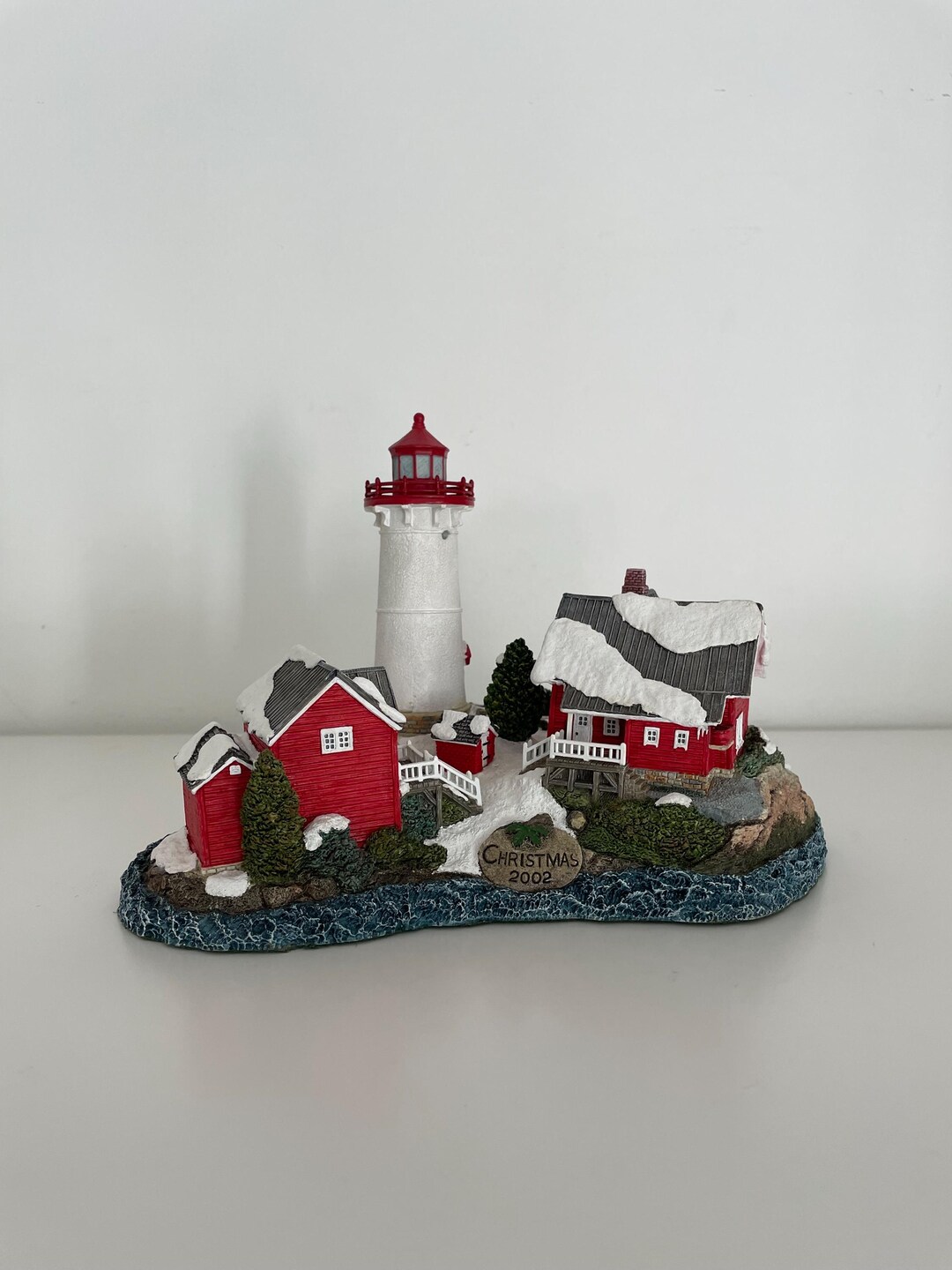 Crossover Island Lighthouse Harbour Lights Christmas Lighthouse Resin ...