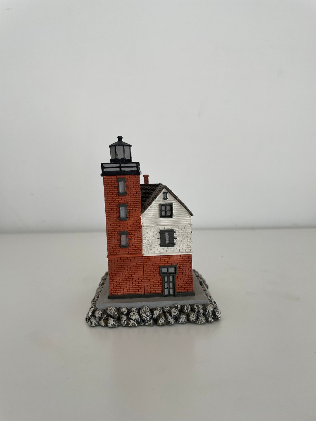 Round Island Lighthouse Miniature Lefton Lighthouse Historic American ...