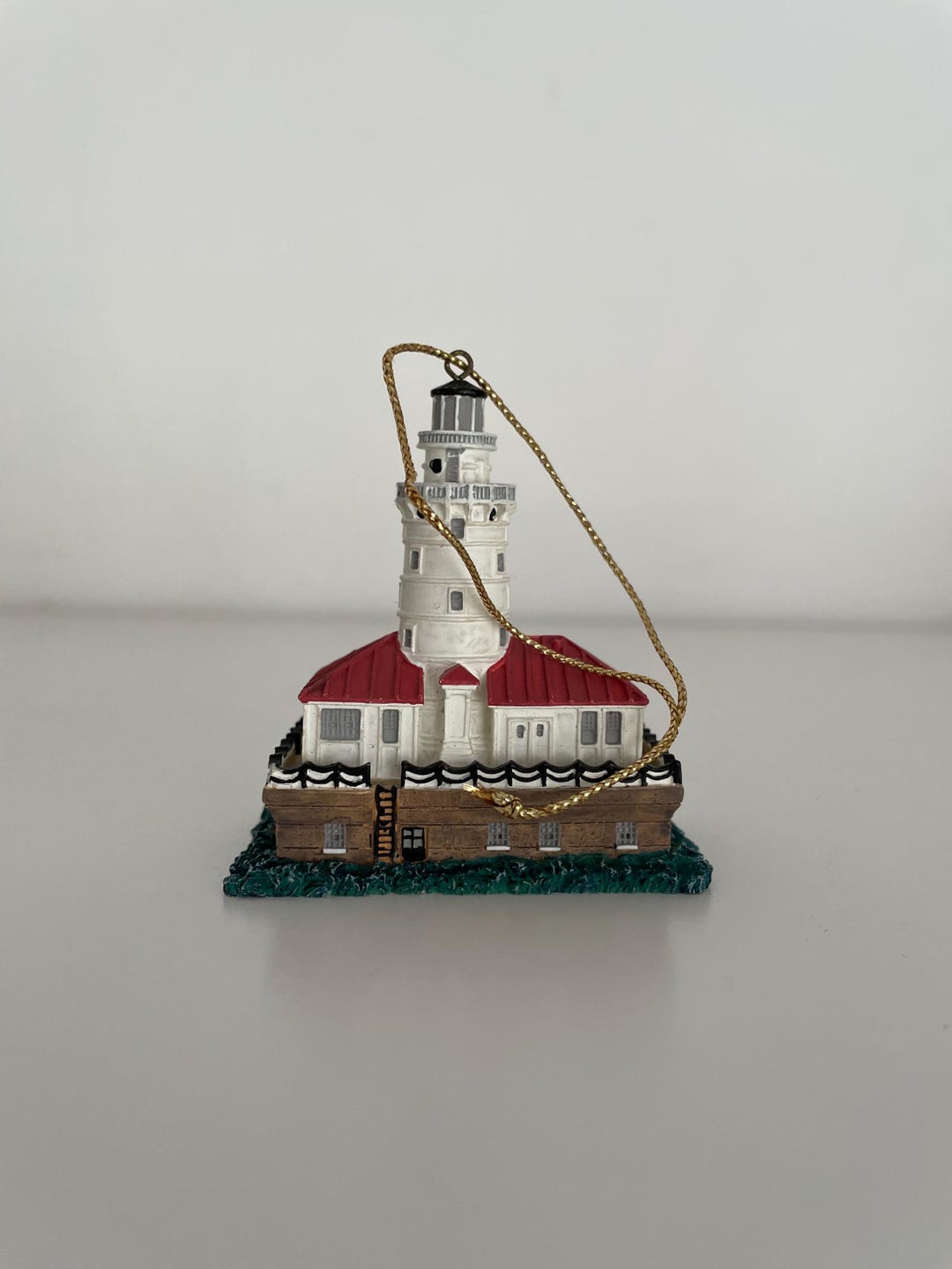 Chicago Harbor Lighthouse Christmas Ornament Resin Lighthouse Figurine ...