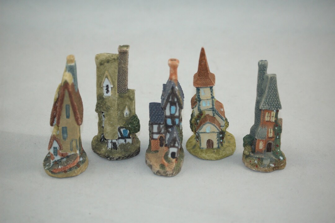 Vintage Tudor/medieval Miniature Houses LOT 5 Included - Etsy
