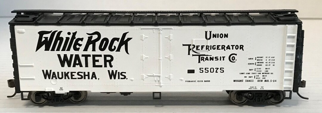 Model Power, HO Scale, Metal Reefer Car, White Rock Water, URTC #55075 ...