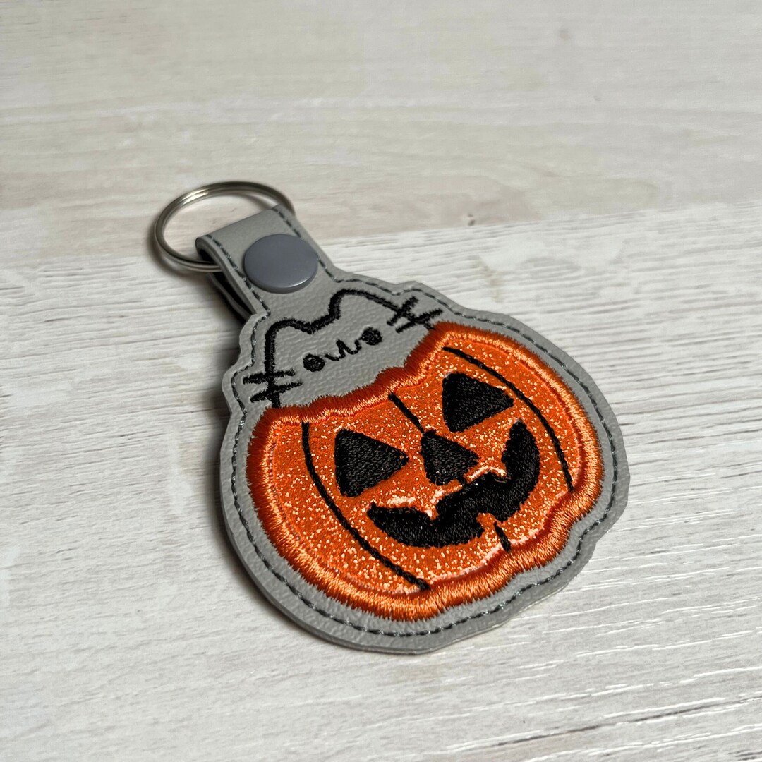 Pumpkin Cat Keychain for Car Keys, Halloween Cat Key Fob for Women, Boo ...