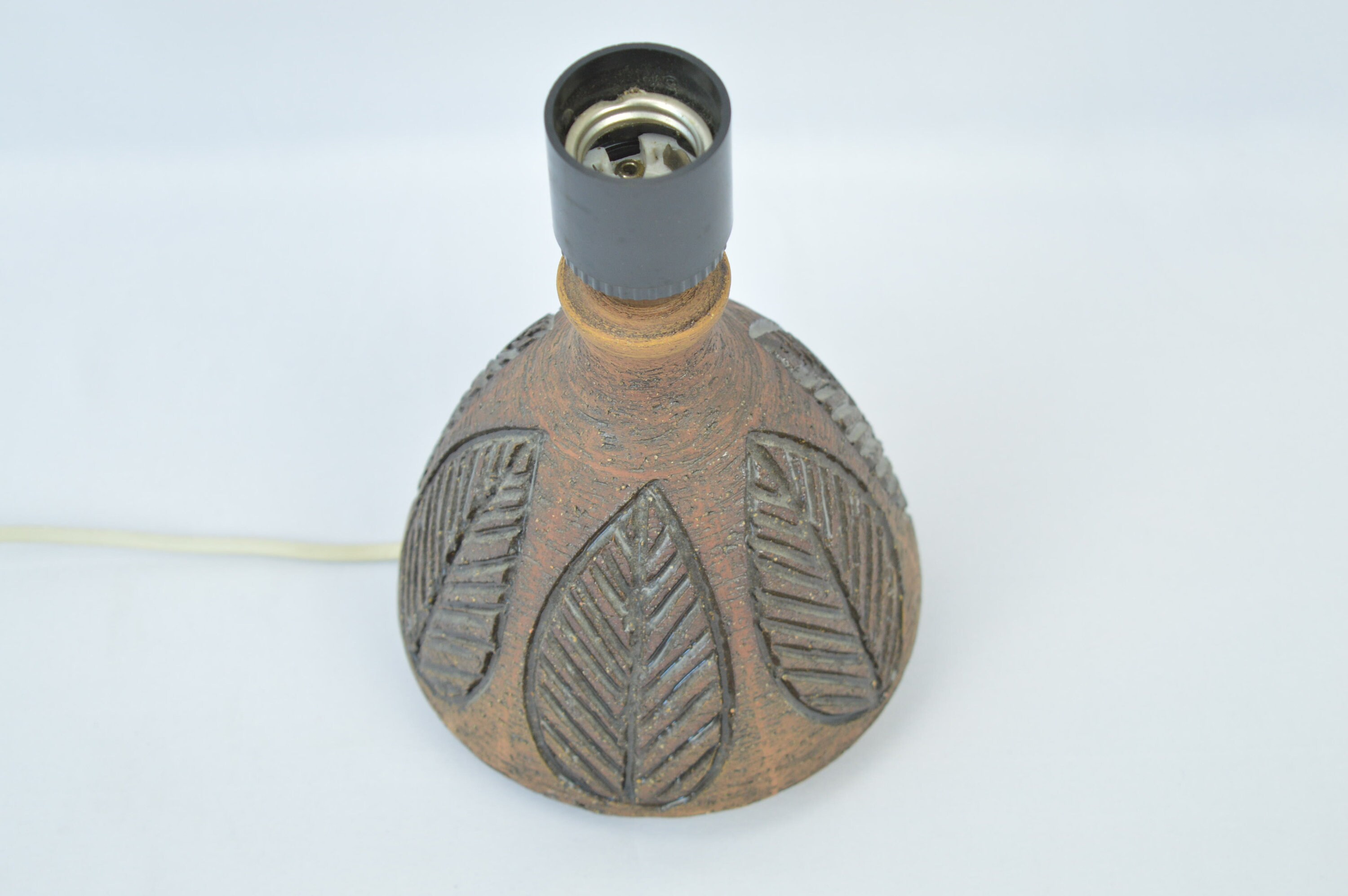 Rustic Ceramic Lamp With Leaf Patterns, Unique Bedside Lamp for Bedroom ...