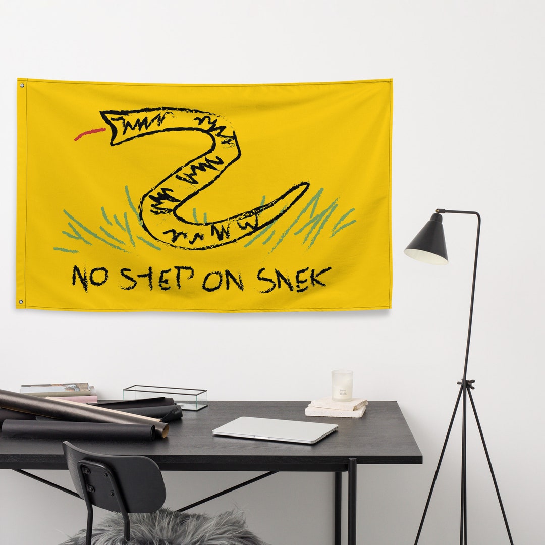 No Step on Snek Flag - Etsy