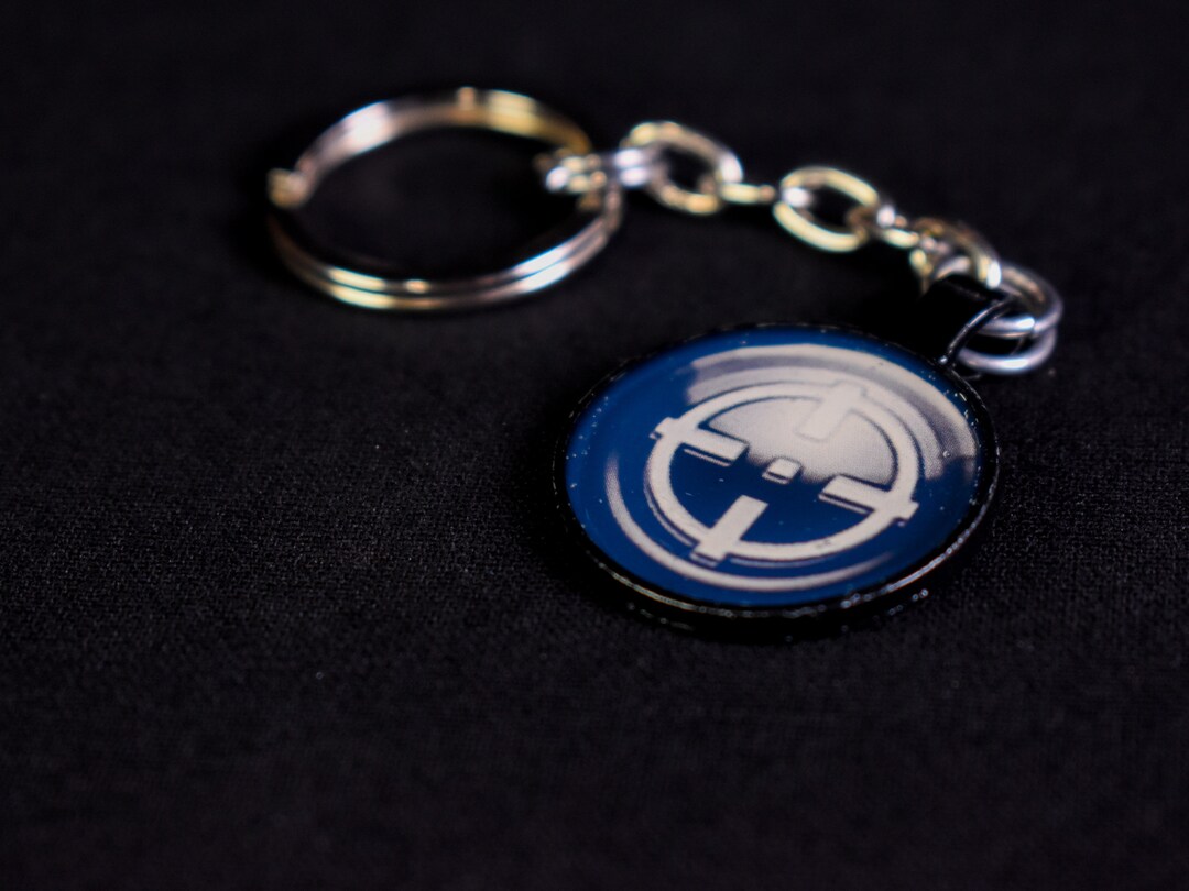City of Heroes City of Villains Stalker Keychain - Item Number 7027 - Etsy