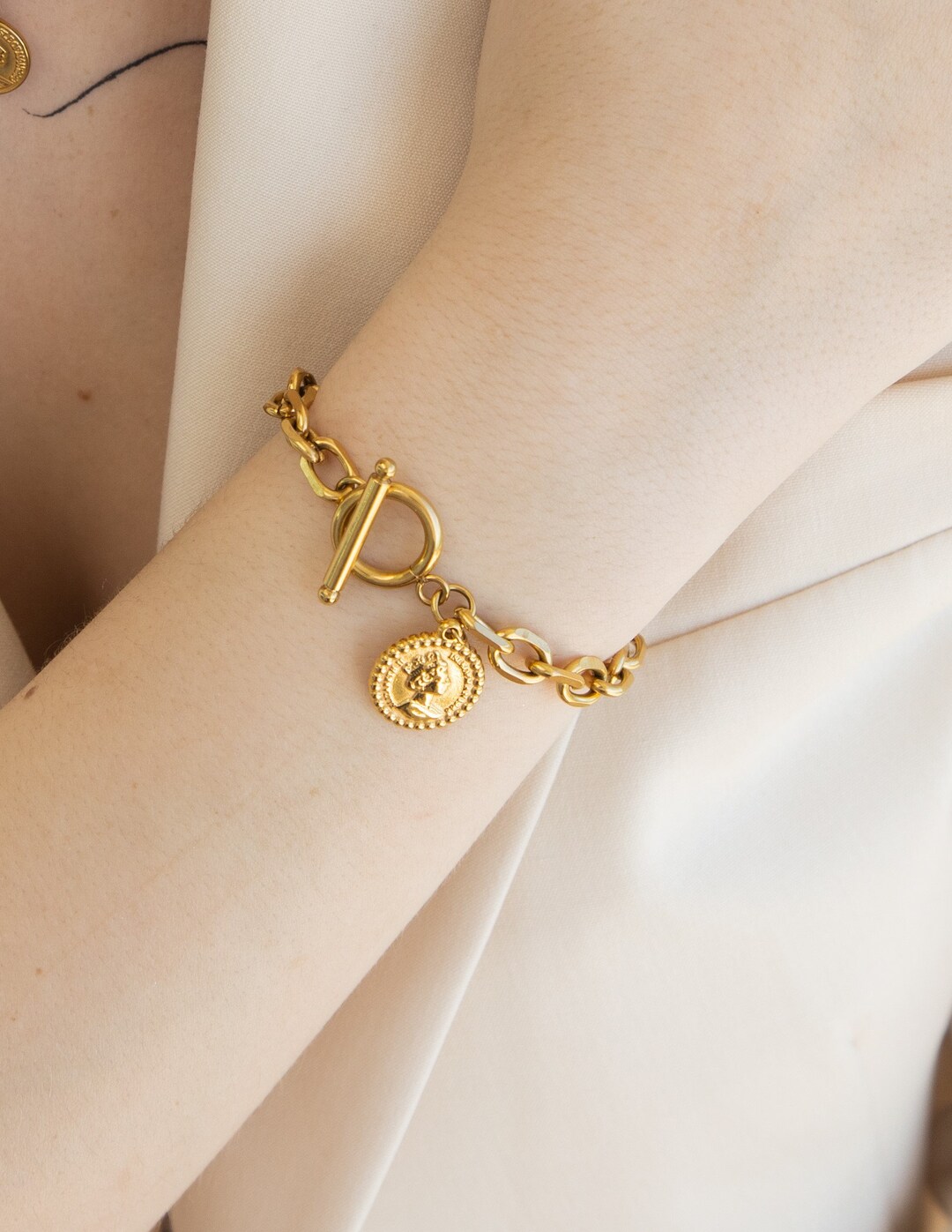 Gold Filled Dainty Charm Coin Bracelet, Queen Elizabeth Portrait Coin ...