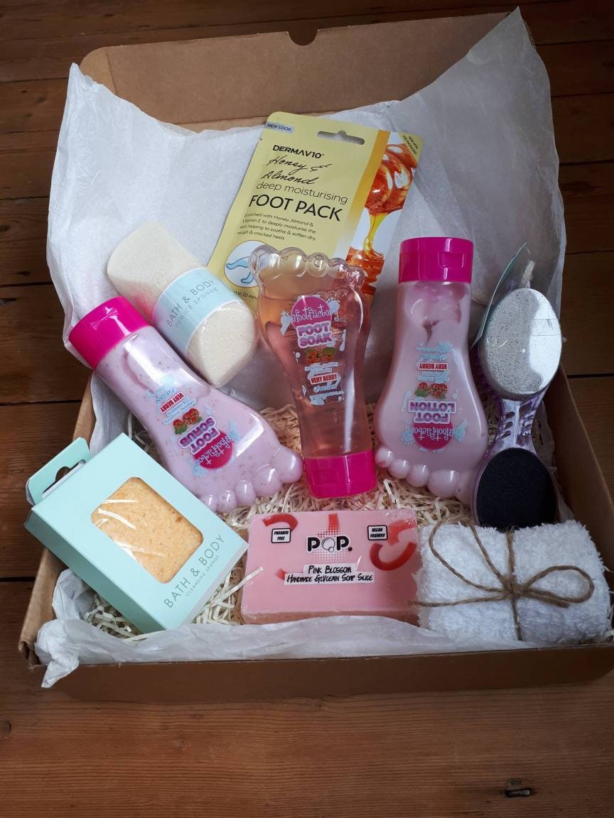 Very Berry Foot Spa Gift Set. Foot Pamper Box. Birthday Gift - Etsy