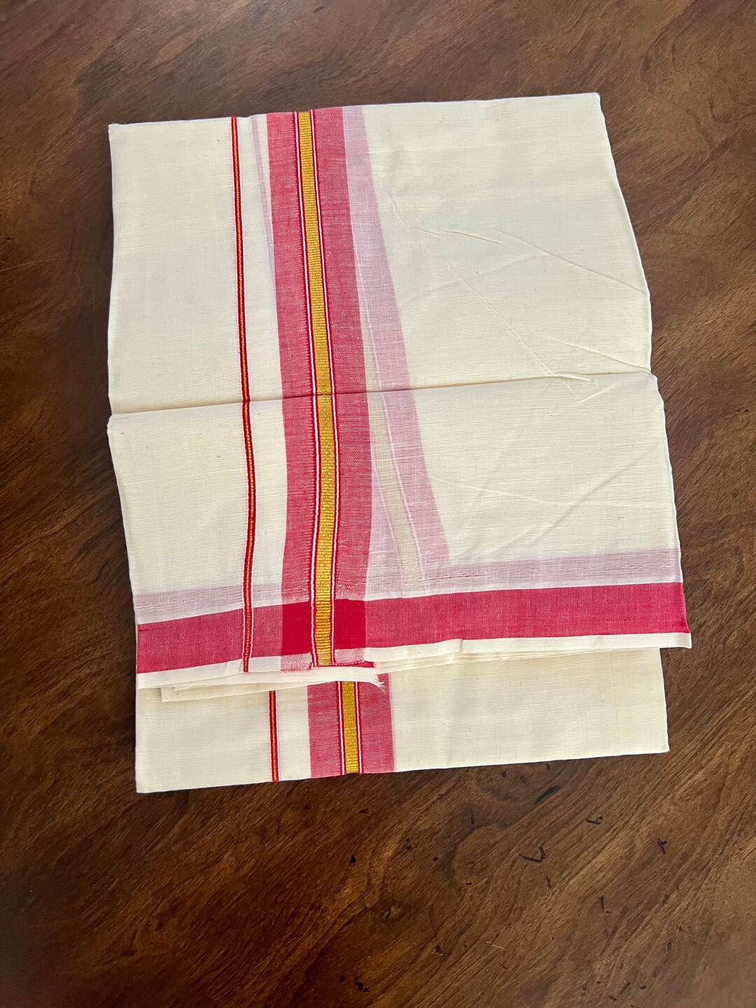 Kerala Handloom Kuthampully Red Kara Mens Mundu for Onam Vishu Temple ...