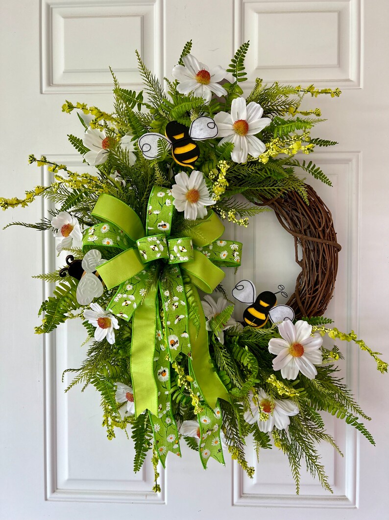 Spring Front Door Wreath, Bumblebee Door Wreath, Spring Decor, Womens ...