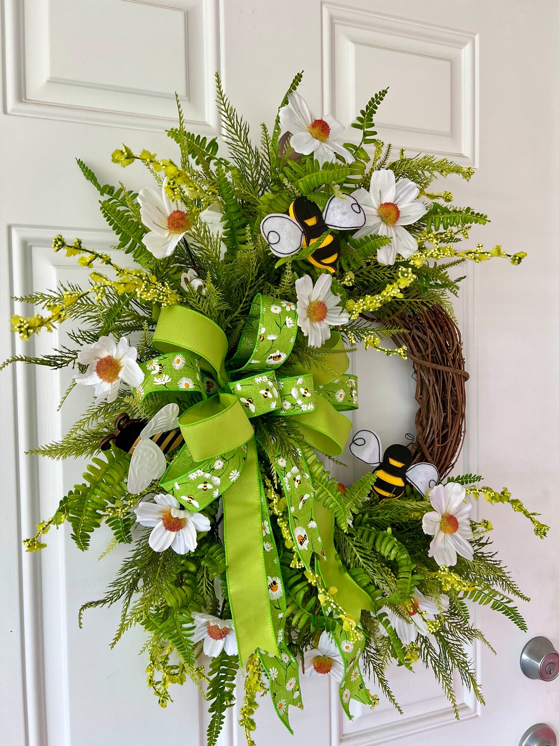 Spring Front Door Wreath, Bumblebee Door Wreath, Spring Decor, Womens ...