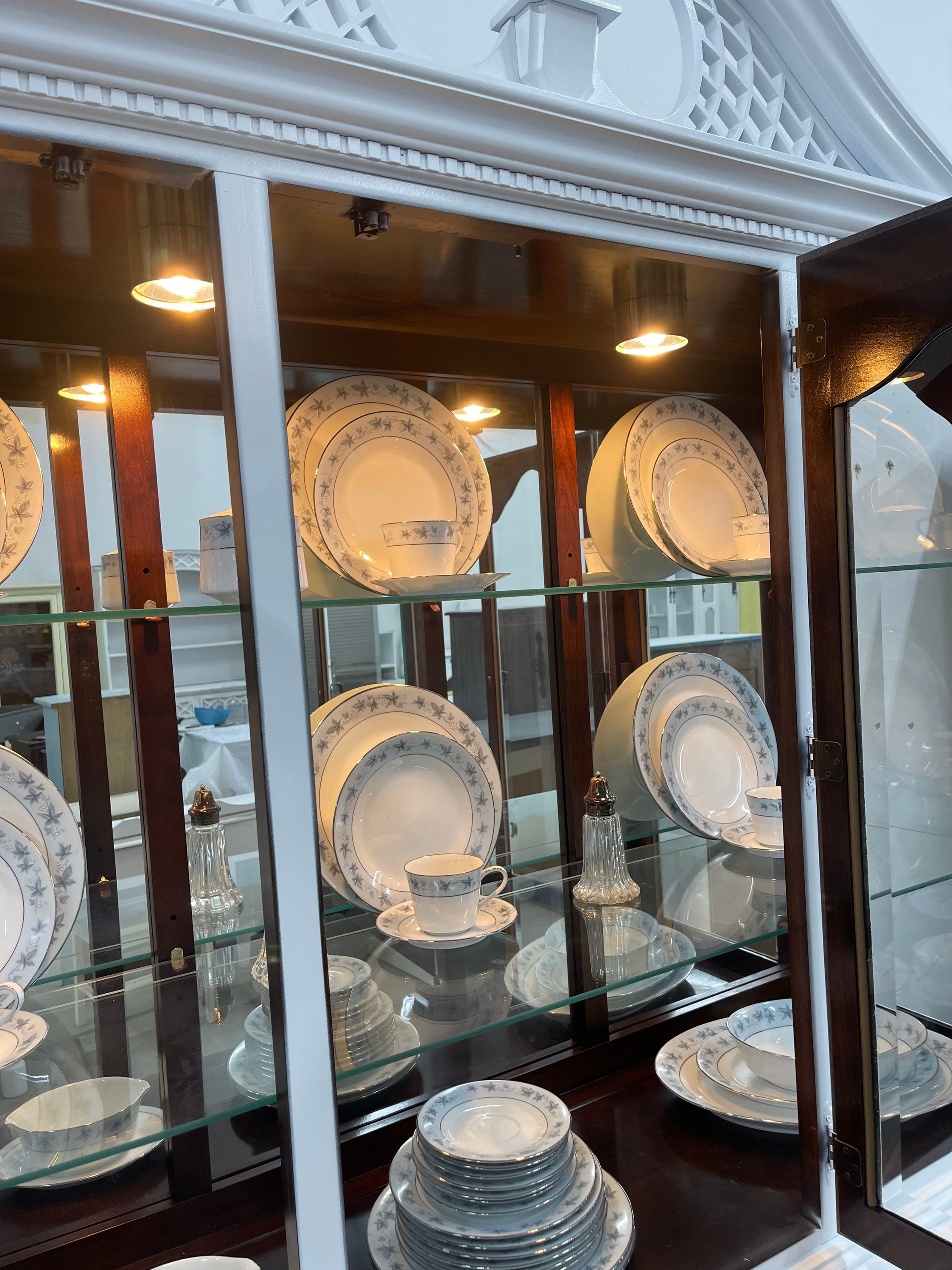 Available! Shipping is Included in the Price. Kincade Brand White 2 ...