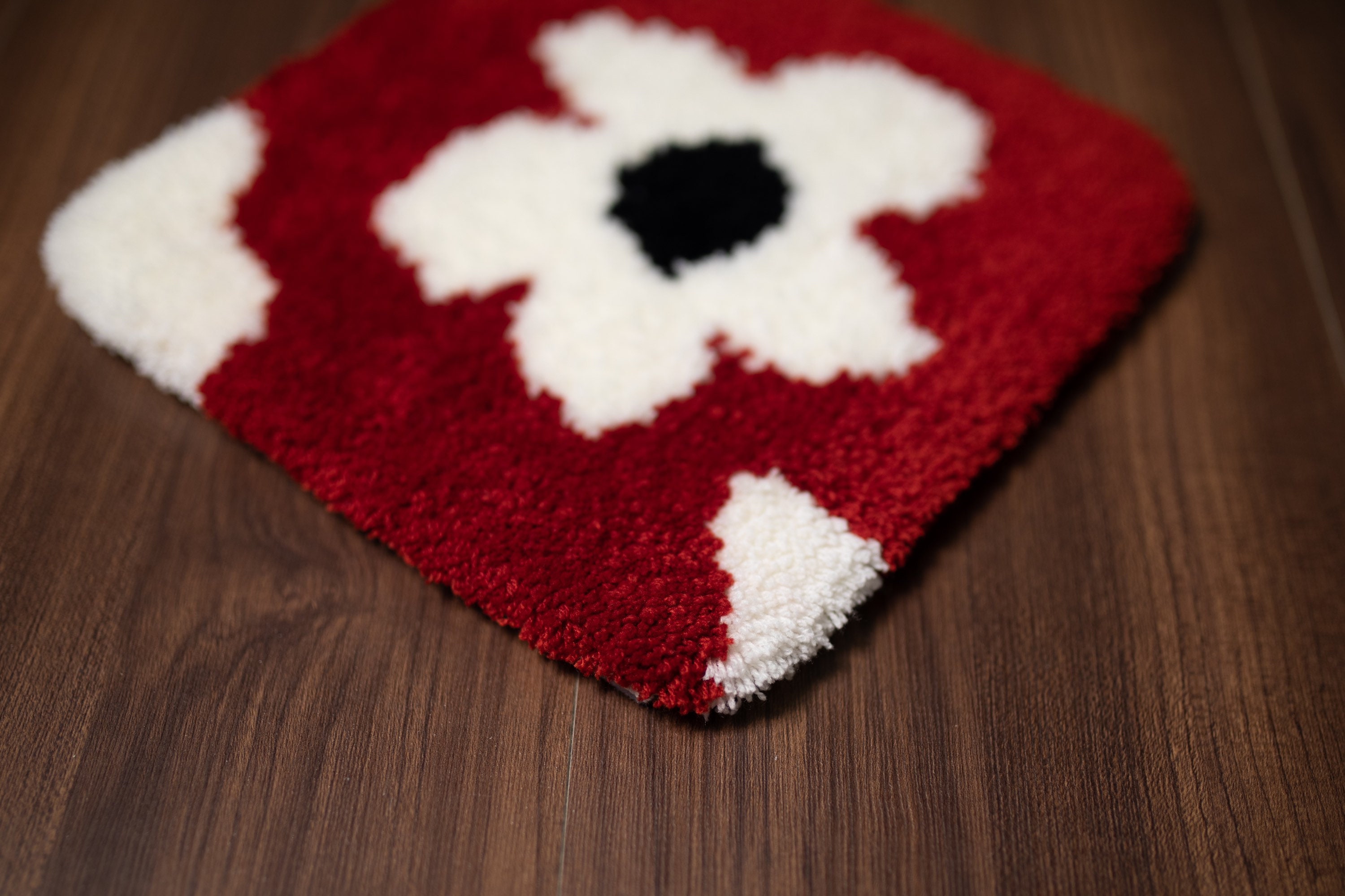 Flower Mini Rug - Etsy